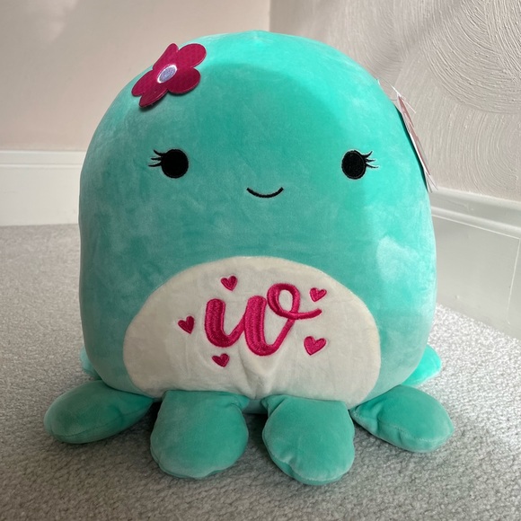 Squishmallows | Toys | Nwt Kellytoy Squishmallow 2 Olina The Octopus ...